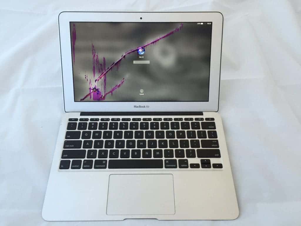 MacBook Air Broken Screen - A1370 11 inch